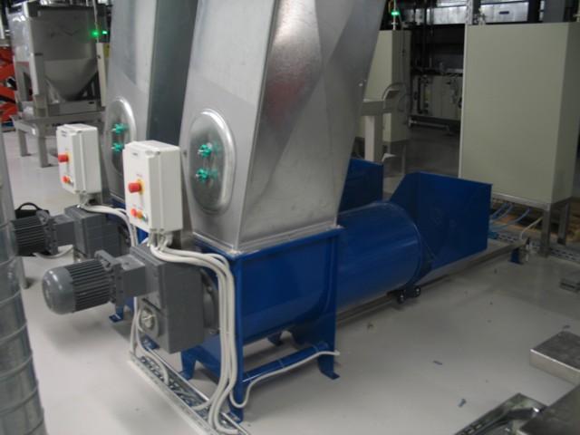 Compactors for waste packaging | Iskra PIO